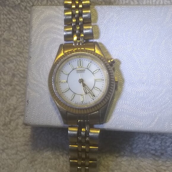 Citizen | Accessories | Citizen Quartz Watch 730h0028 Indiglo Women ...